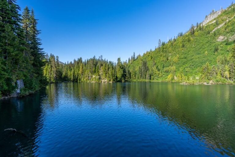 How To Hike Bench And Snow Lakes Trail In Mt Rainier
