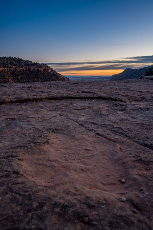 How To Hike Dinosaur Tracks Trail In Kanab, Utah