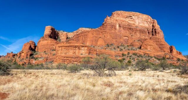 How To Hike Bell Rock + Courthouse Butte Loop Trail In Sedona