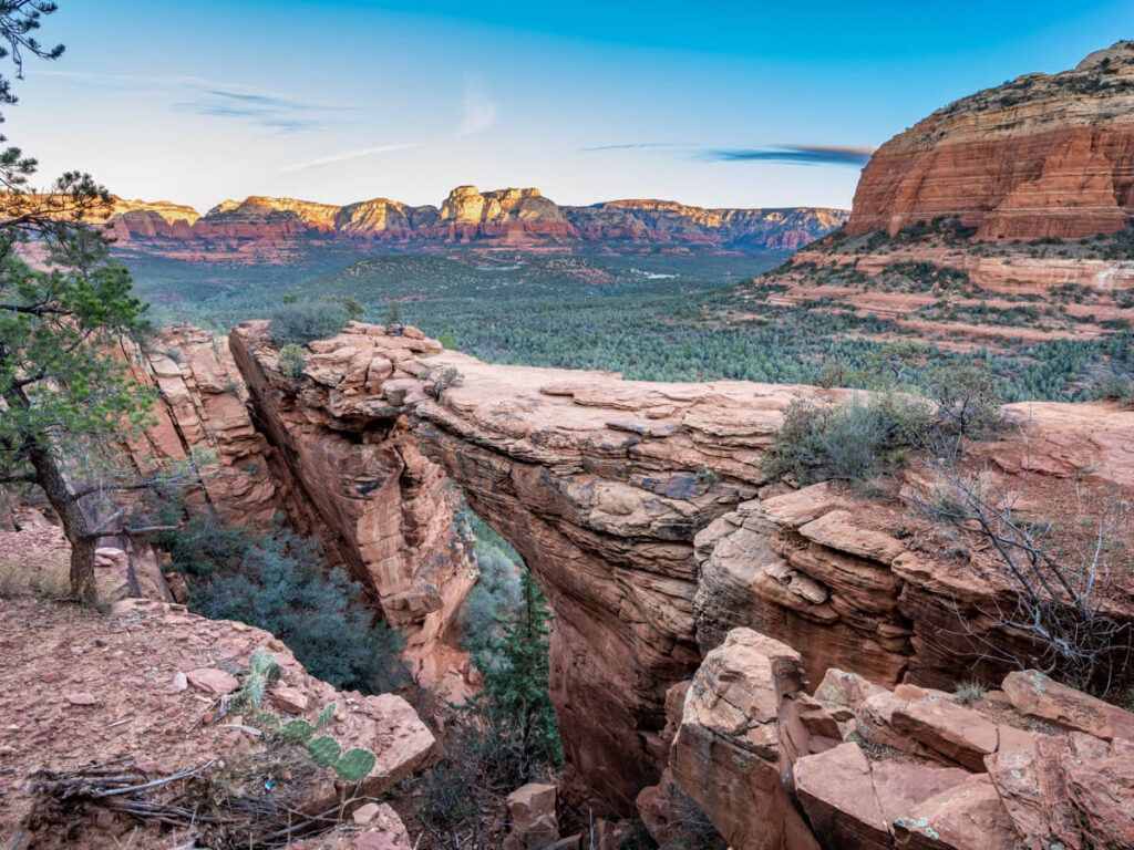 How To Hike Devils Bridge Trail In Sedona, Arizona